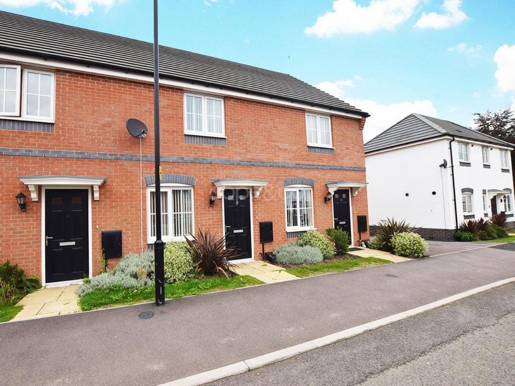 Merton Drive, Derby, Derbyshire, DE22... 2 bed townhouse to rent - £950 ...