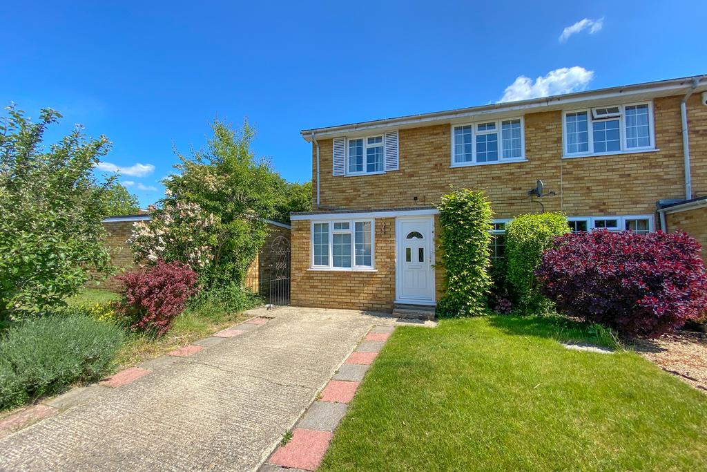 Four Wents, Cobham, Surrey, KT11 3 bed semi-detached house to rent - £ ...