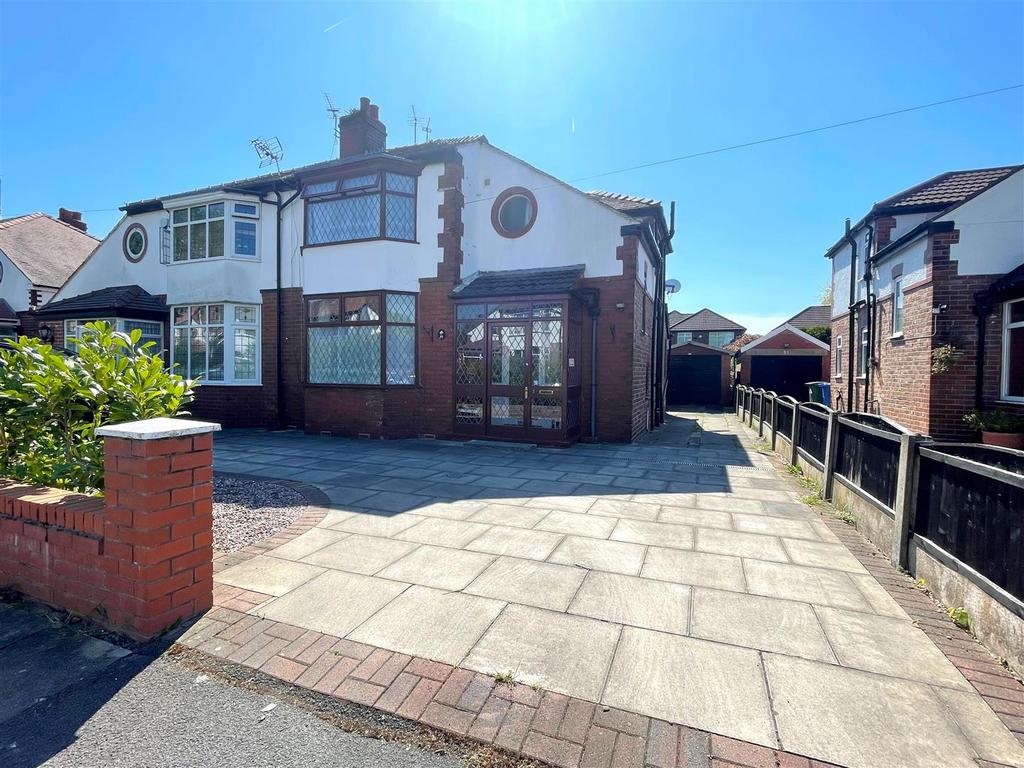 Cumberland Road, Urmston, Manchester... 3 bed semi-detached house - £ ...