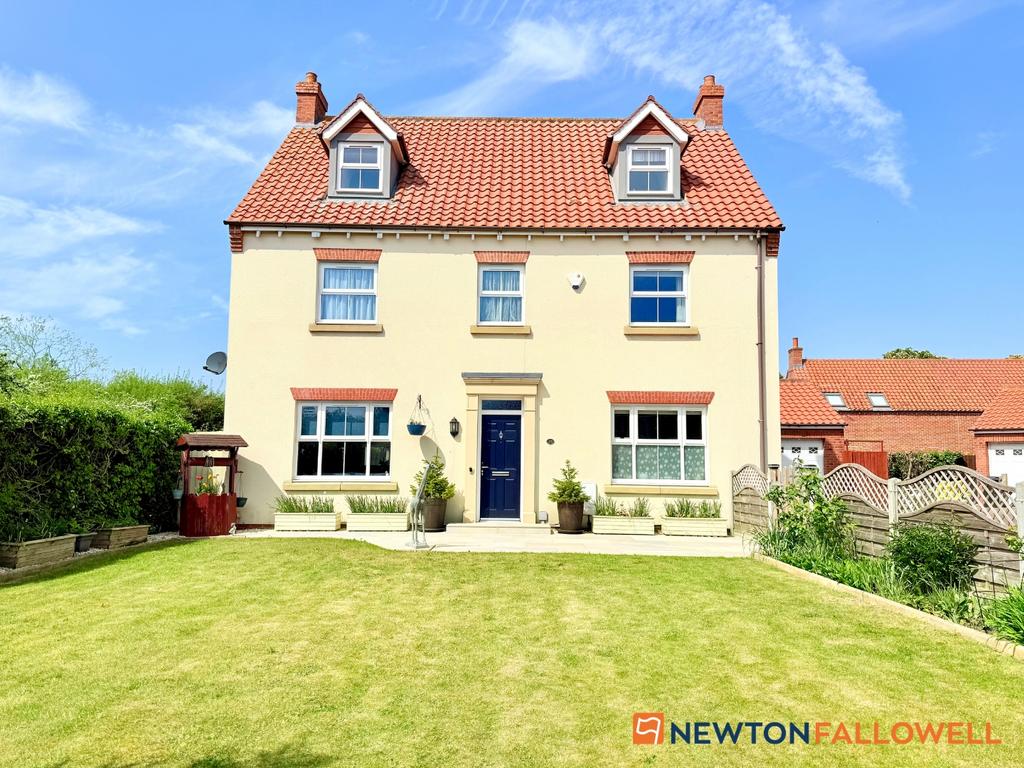 Ash Tree Way, 1 LN5 5 bed detached house for sale - £600,000