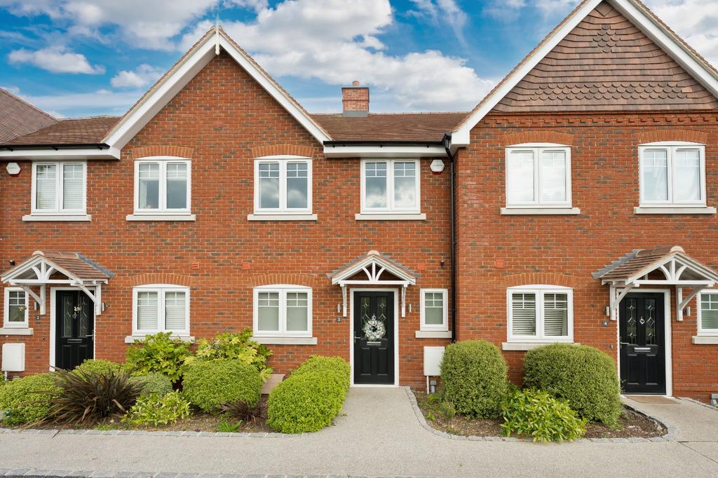 Hawthorne Close, Byfleet, West... 3 bed terraced house for sale - £675,000