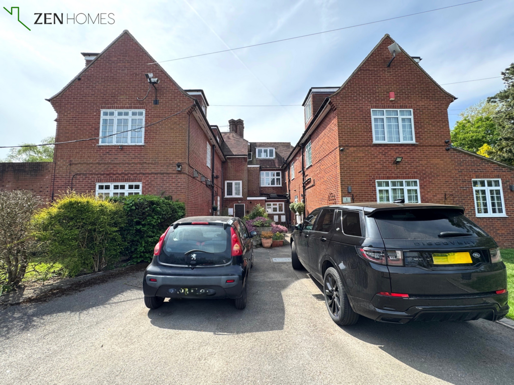Mutton Lane, Potters Bar EN6 2 bed maisonette - £3,000 pcm (£692 pw)