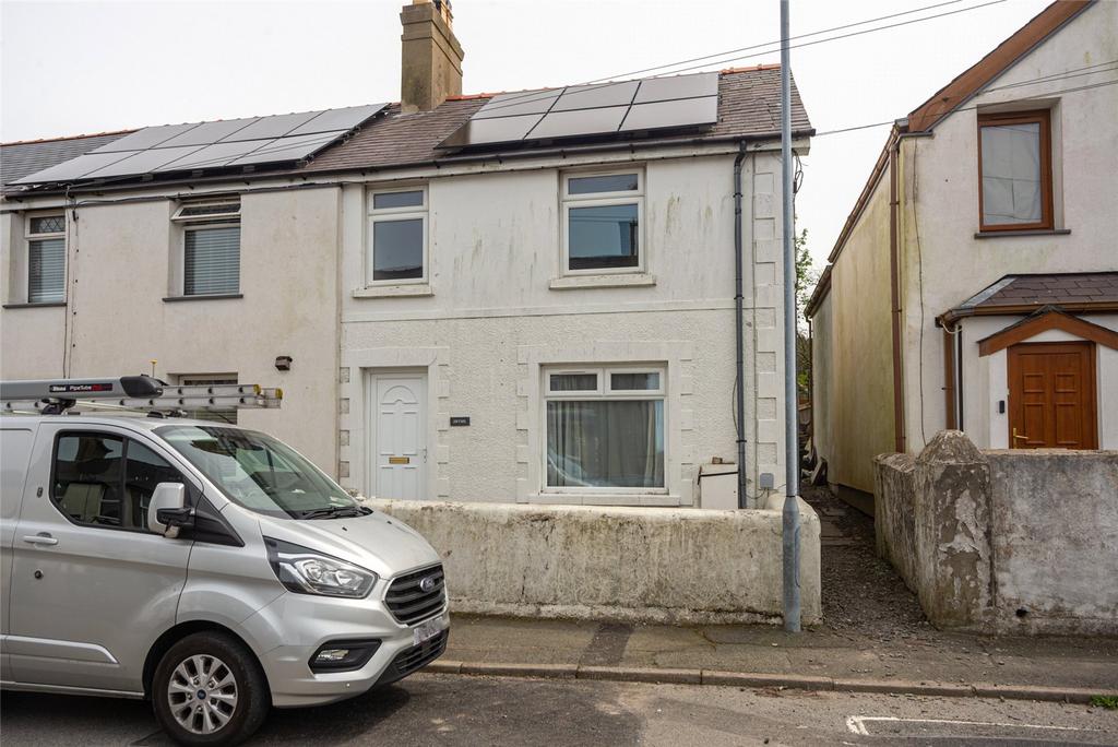 Carmel, Caernarfon, Gwynedd, LL54 3 bed end of terrace house for sale ...