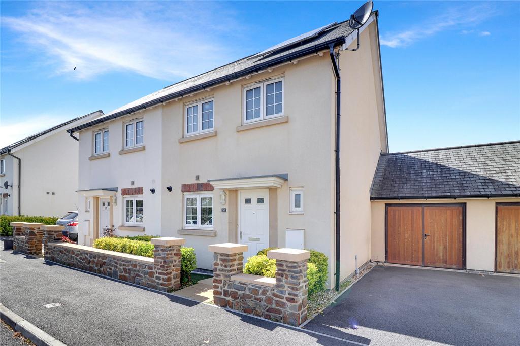 Seaking Road, Fremington, Barnstaple... 3 bed semi-detached house - £ ...