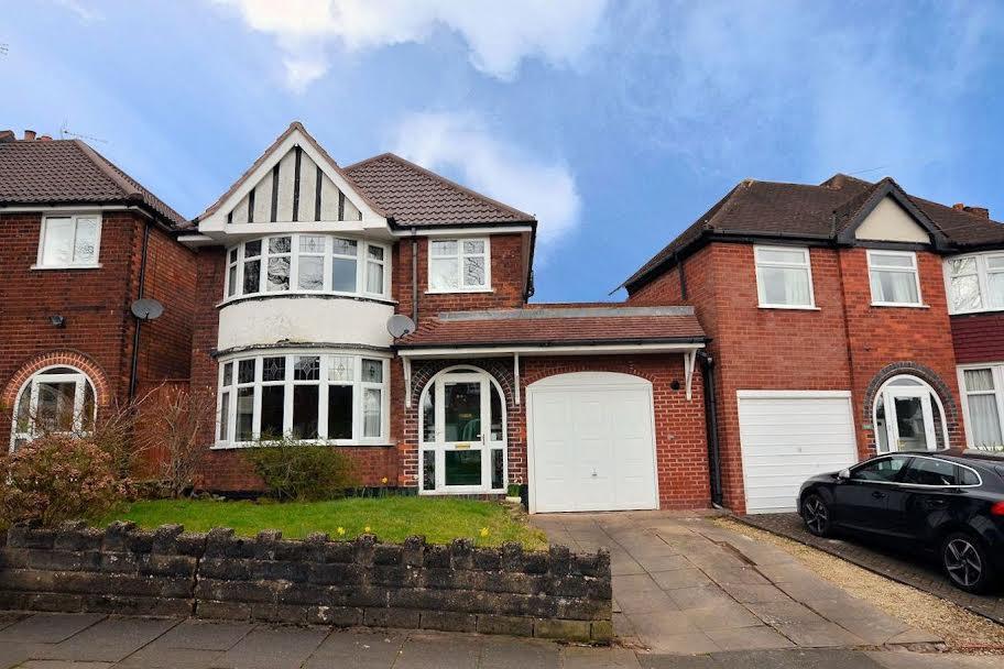 Whitley Court Road, Quinton... 3 bed detached house - £1,250 pcm (£288 pw)
