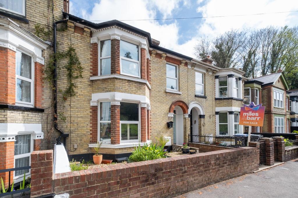 Crabble Avenue, Dover, Kent, CT17 3 bed terraced house - £350,000