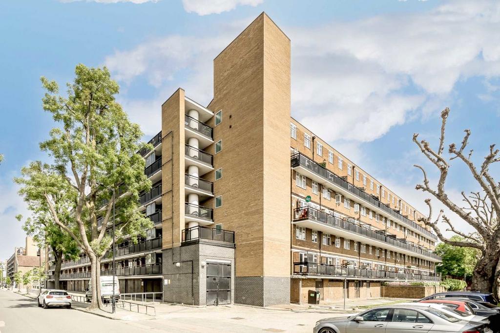Layard Square, London SE16 2 bed flat for sale - £425,000