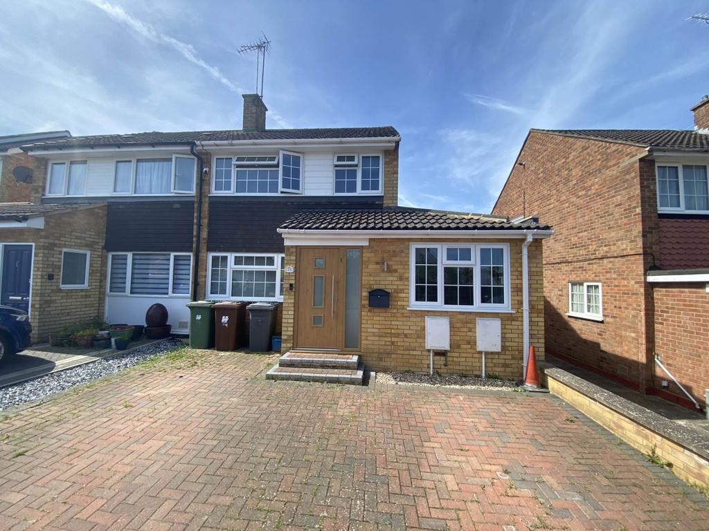 Chandos Road, Borehamwood 4 bed semi-detached house - £750,000