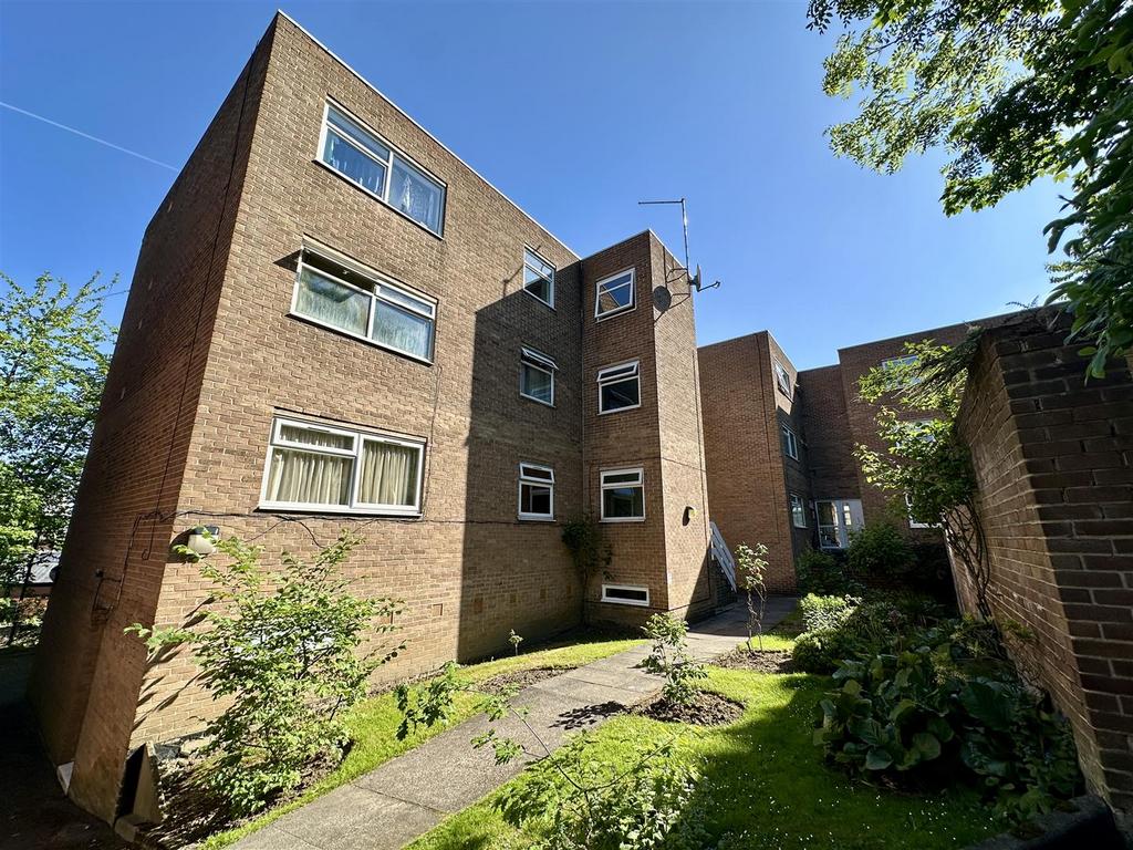 Sharrow Vale Road, Sheffield 1 bed apartment to rent - £850 pcm (£196 pw)