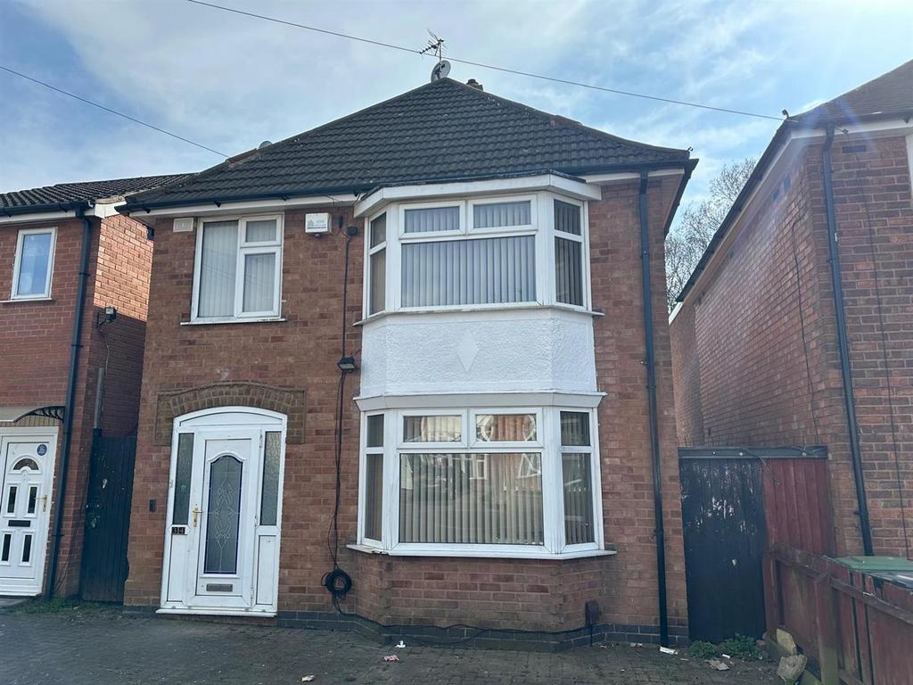 Beech Drive, Leicester 3 bed detached house - £1,050 pcm (£242 pw)