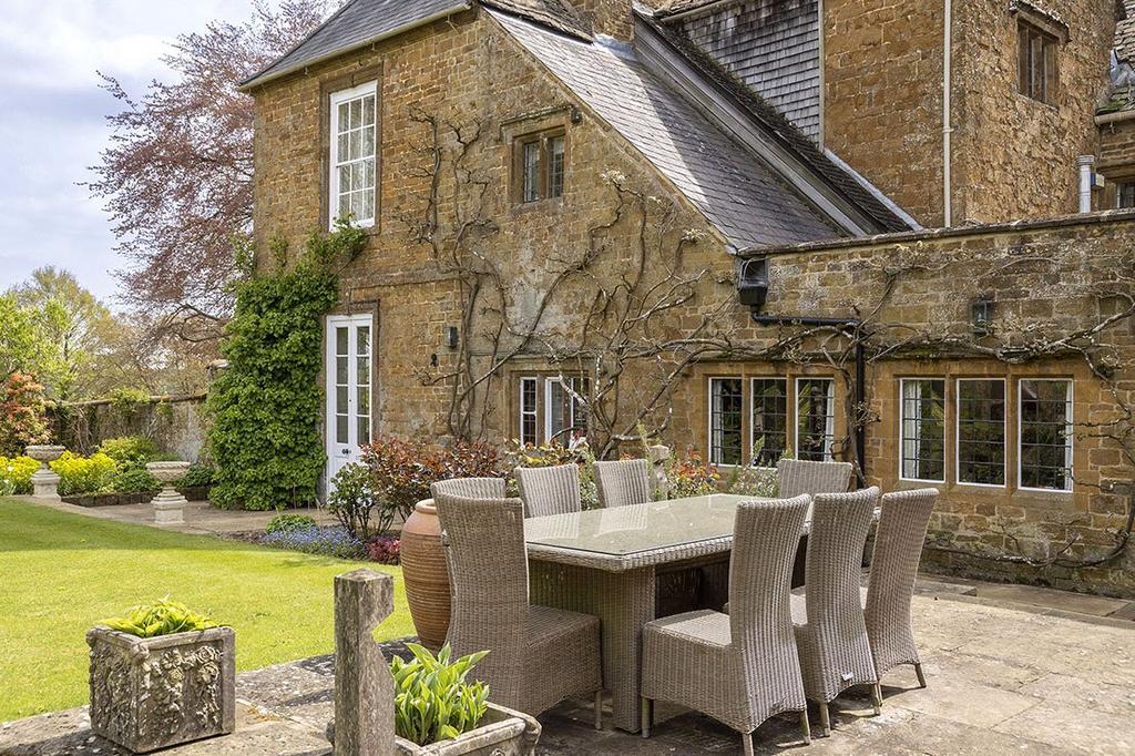 Horley, Banbury, Oxfordshire, OX15 6 bed detached house for sale - £ ...
