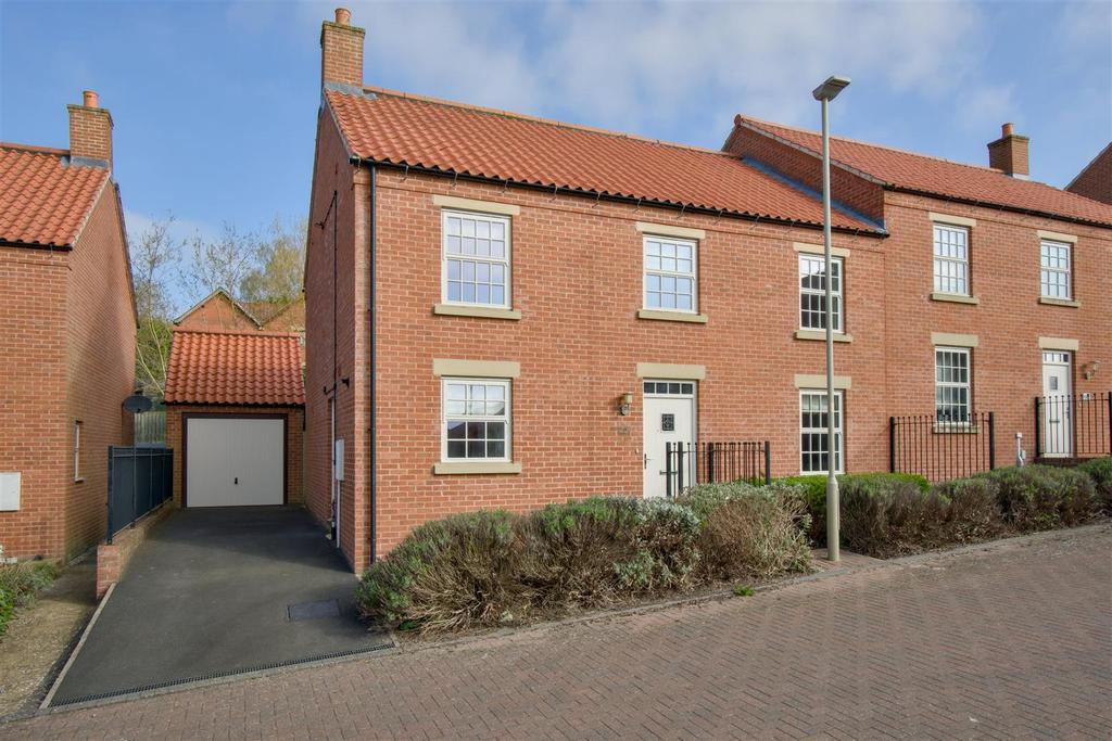 Field View Close, Ampleforth, York... 4 bed semi-detached house to rent ...