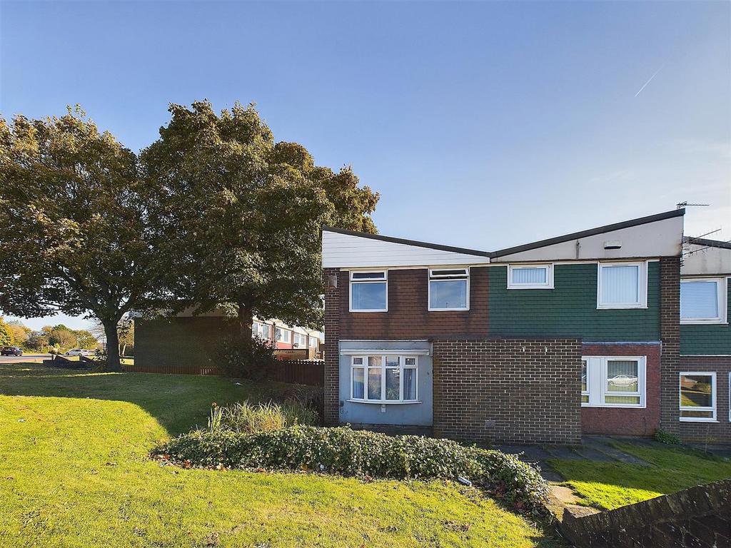 Harewood Green, Gateshead NE9 3 bed end of terrace house - £825 pcm (£ ...