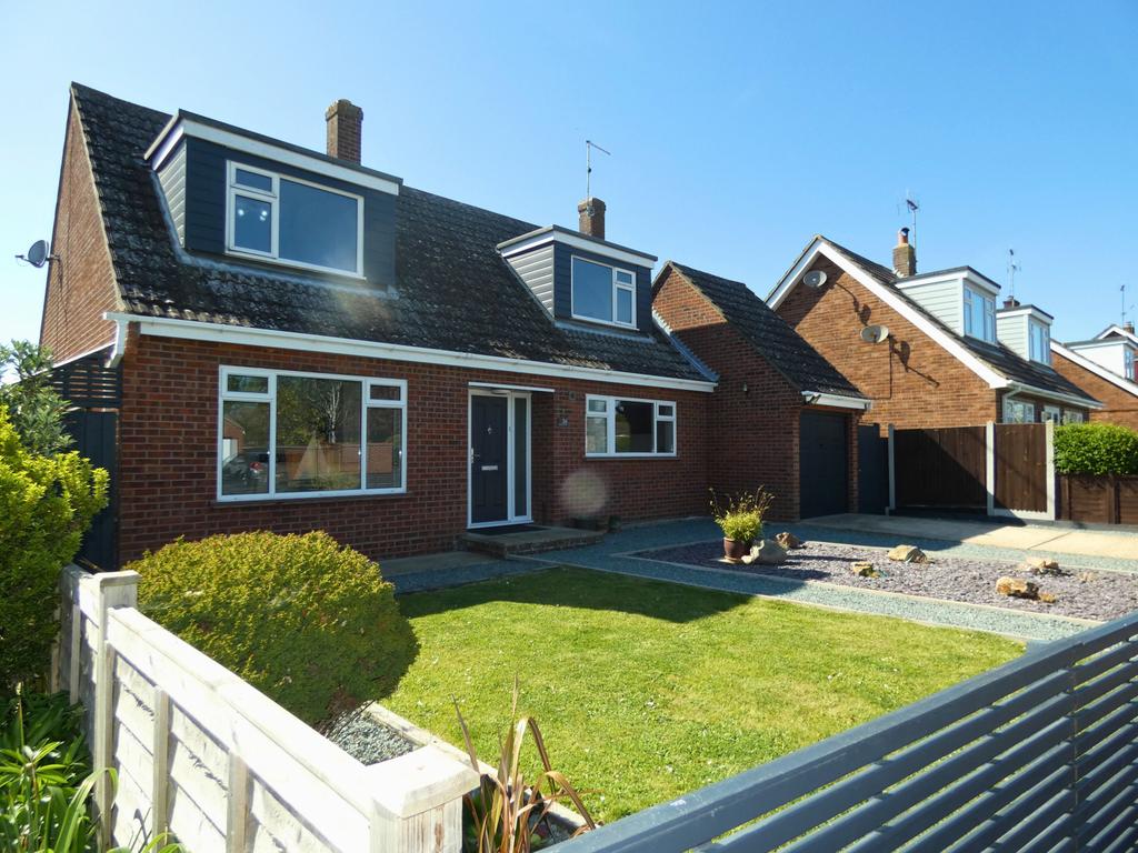 West Mersea, CO5 8AX 3 bed detached house - £425,000