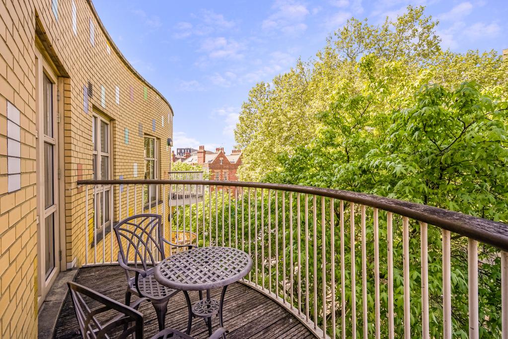 Fulham Island, 4 Farm Lane, London, SW6 1 bed apartment for sale - £485,000