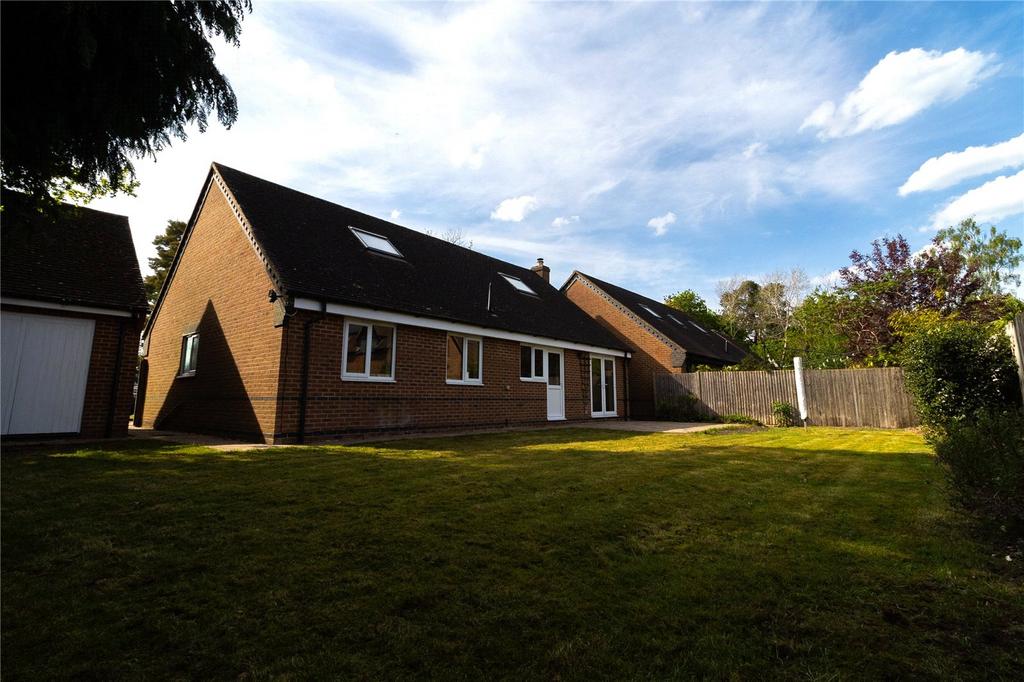 Mitchell Close, Pamber Heath, Tadley... 4 bed detached house to rent ...