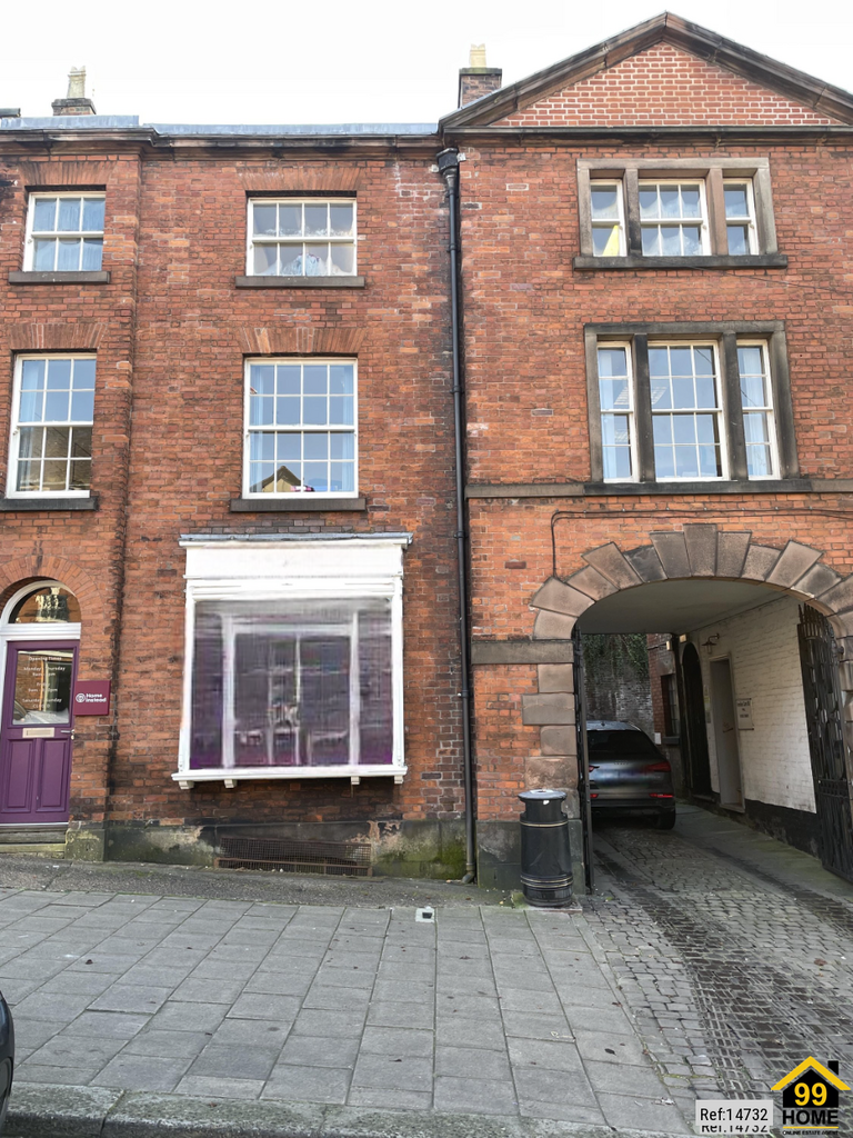 St Edward Street, Leek... Office to rent - £1,000 pcm (£231 pw)
