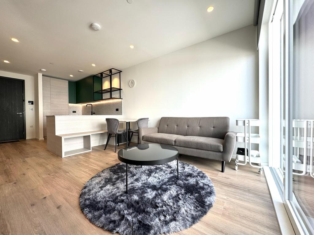 12 Hemlock Street, Poplar Riverside E14 Studio to rent - £1,650 pcm (£ ...