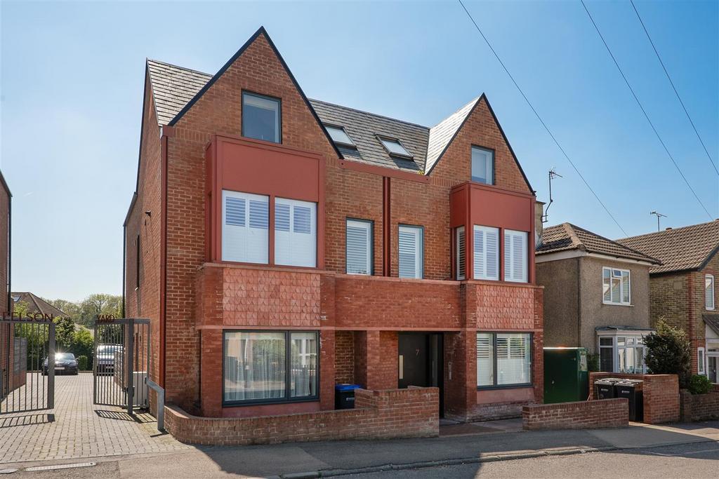 Keelson Yard, Teynham Road, Whitstable 1 bed apartment - £179,950