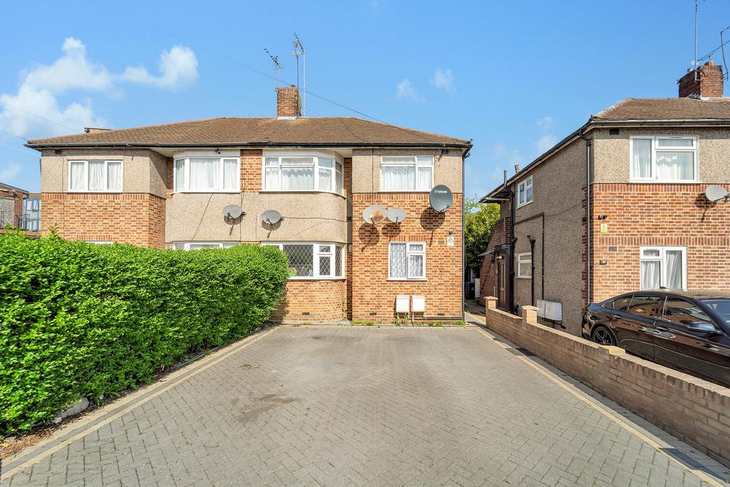 Glenwood Close, Harrow, HA1 2 bed flat for sale - £350,000
