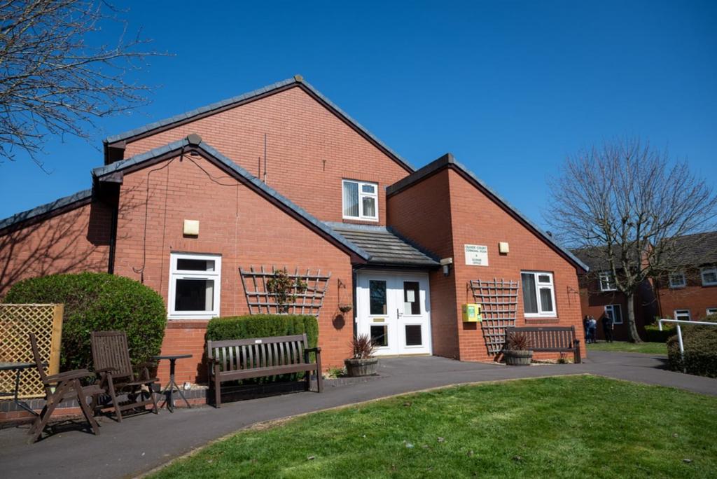 Oliver Court, Wellington TF1 1 bed flat - £607 pcm (£140 pw)