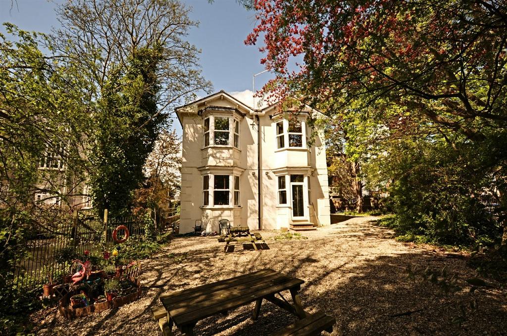 Isis House, Abingdon Road 1 bed flat - £1,475 pcm (£340 pw)