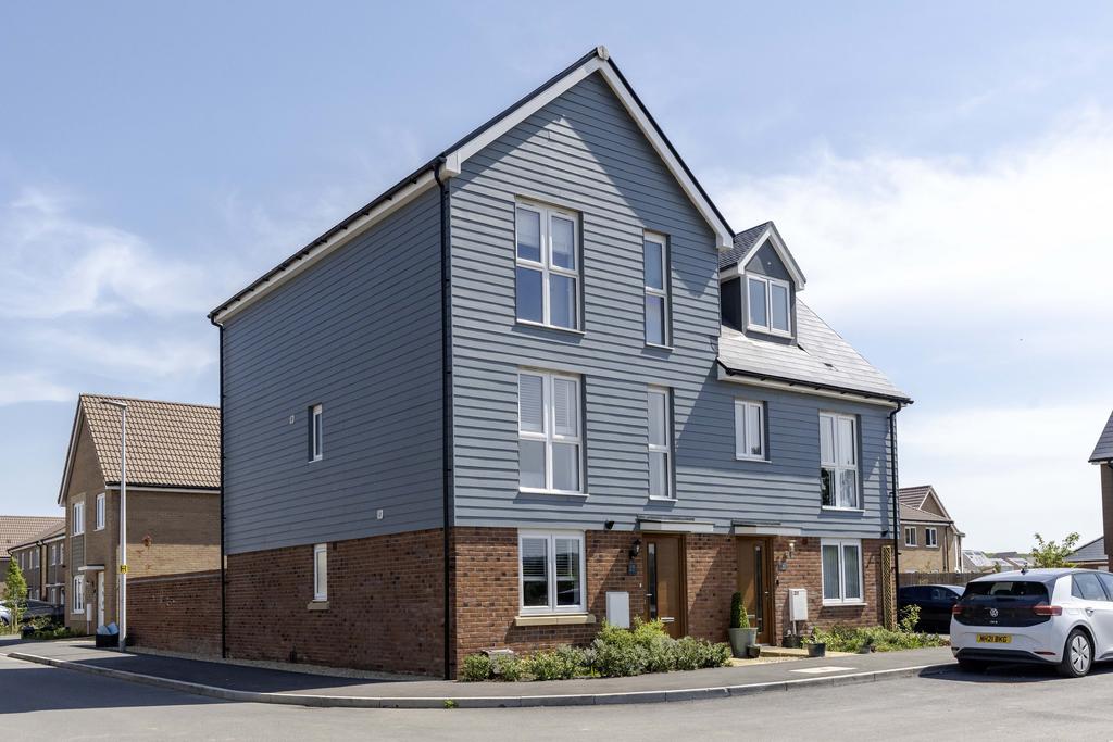 Banwell, Weston-super-Mare BS29 5 bed townhouse for sale - £365,000