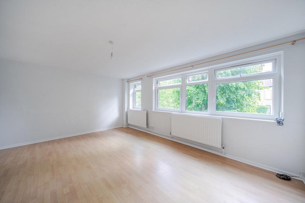 Oakhill Road, Putney, London, SW15 3 bed flat for sale - £485,000