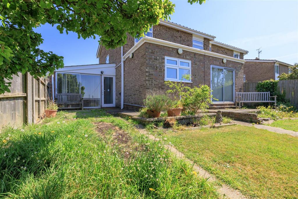 Uplands Way, Halesworth IP19 3 bed end of terrace house for sale - £250,000