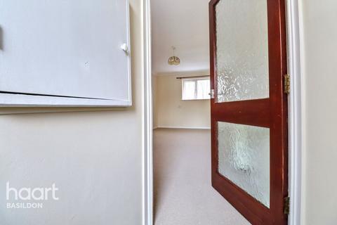 Bungalows For Sale In Pitsea | OnTheMarket