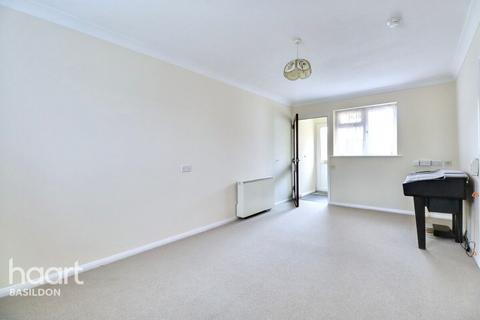 Bungalows For Sale In Pitsea | OnTheMarket
