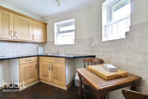 Bungalows For Sale In Pitsea | OnTheMarket