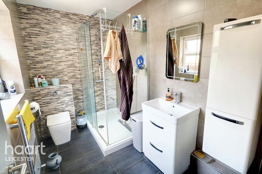 Longcliffe Road, Leicester 3 bed detached house for sale - £280,000