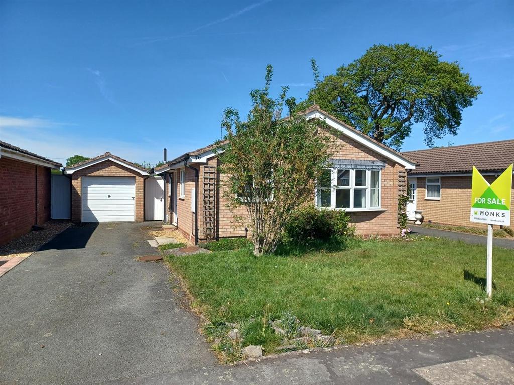 Trentham Road, Wem 2 bed detached bungalow for sale - £250,000