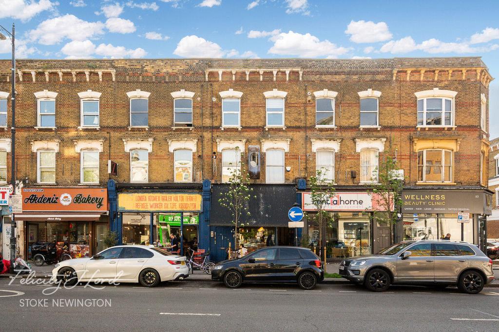 Stoke Newington High Street, London N16 2 bed flat for sale - £425,000