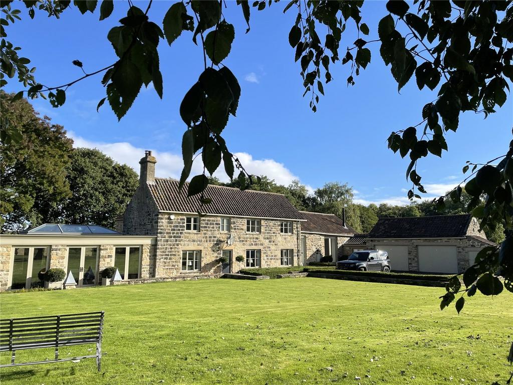 Moat Hall, Thorner Lane, Scarcroft... 4 bed equestrian property for ...