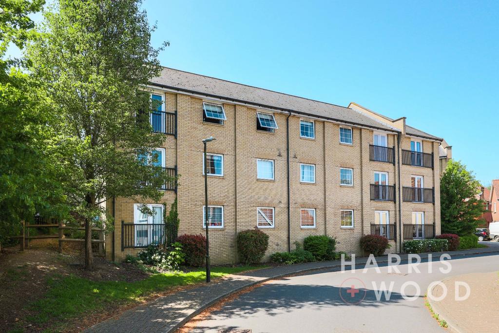 Tabor Court, Samuel Courtauld Avenue... 2 bed apartment - £180,000
