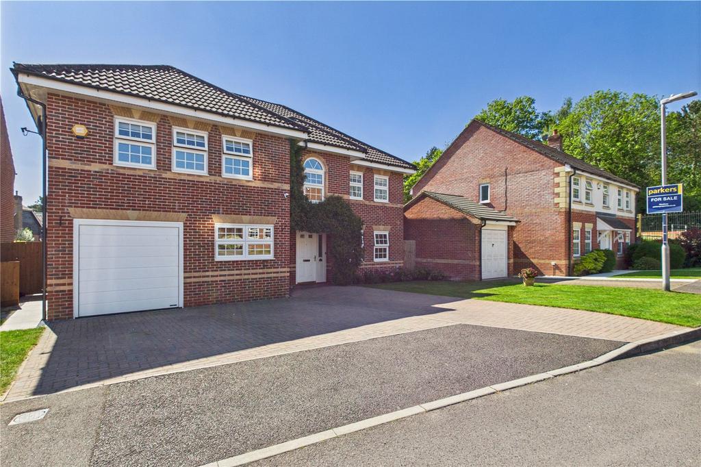 Laurel Gardens, Greenham, Thatcham... 5 bed detached house for sale - £ ...