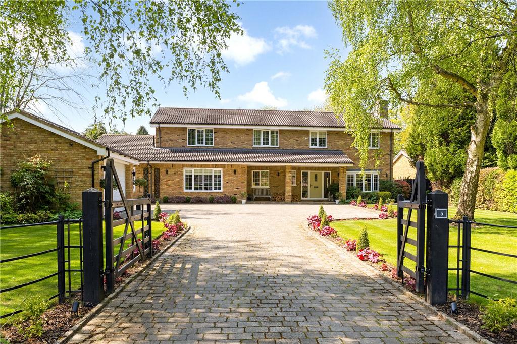 Woodland Rise, Studham, Dunstable... 4 bed detached house for sale - £ ...