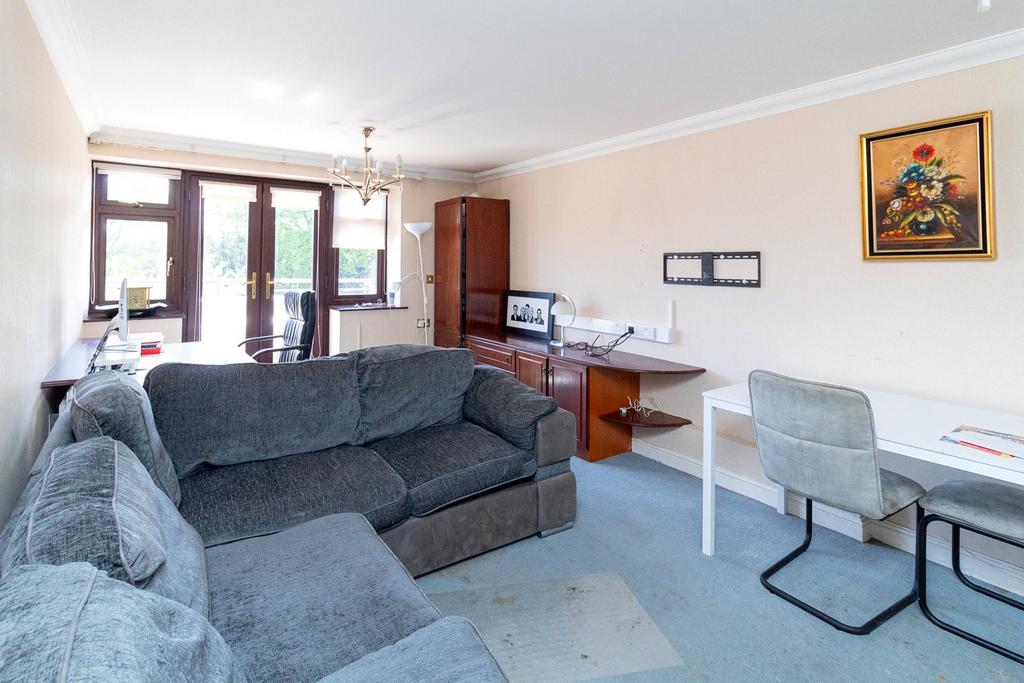 Eaton Court, 126 Edgware Way... 1 bed apartment for sale - £239,500