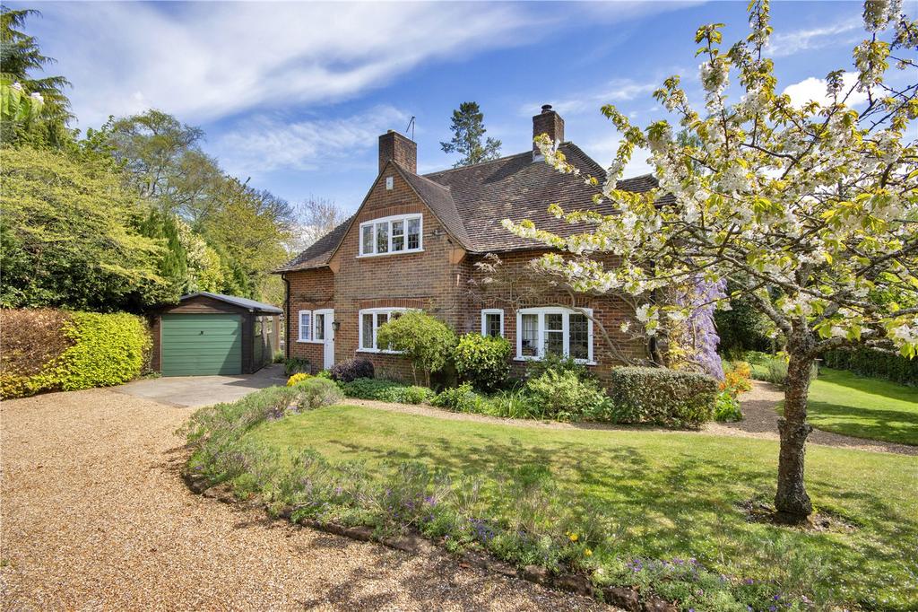 Stone Street Road, Ivy Hatch... 3 bed detached house - £950,000