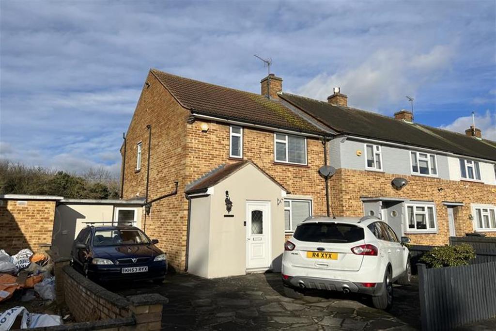 Leven Drive, EN8 2 bed house to rent - £1,950 pcm (£450 pw)