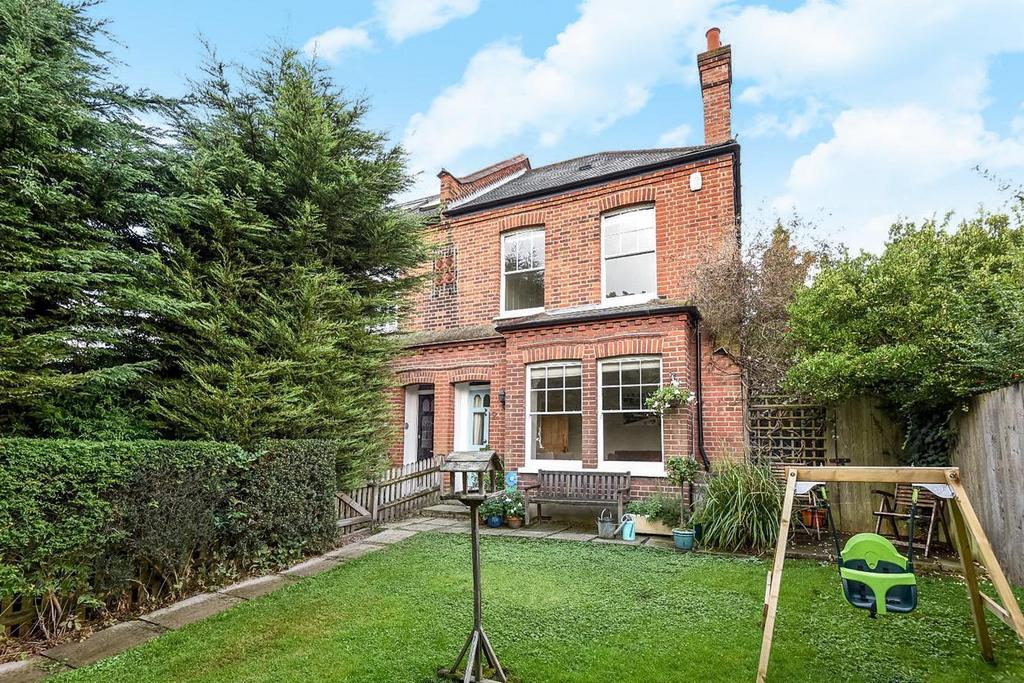 Milo Gardens, East Dulwich, London, SE22 3 bed semi-detached house - £ ...