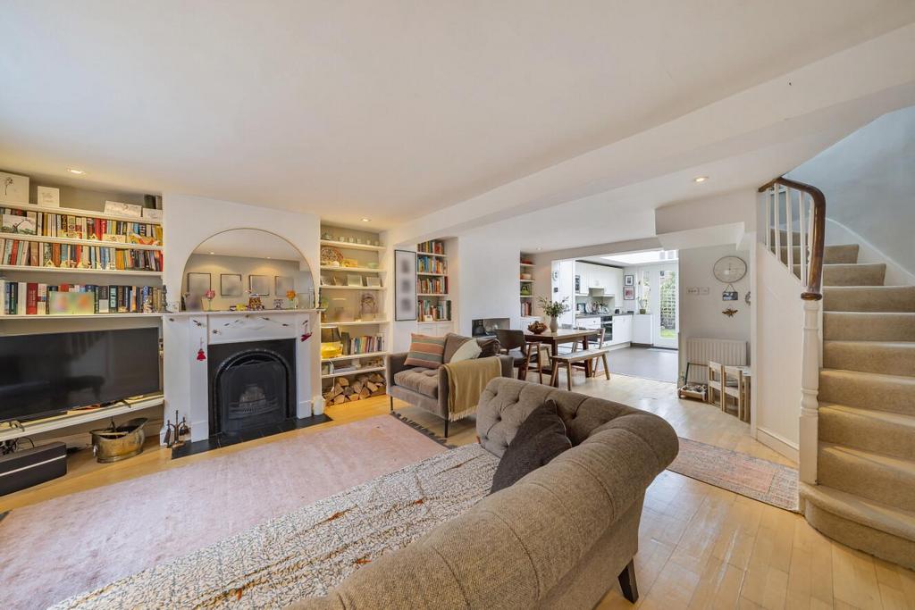 Holmesdale Road, Highgate, London, N6 3 bed terraced house - £1,250,000