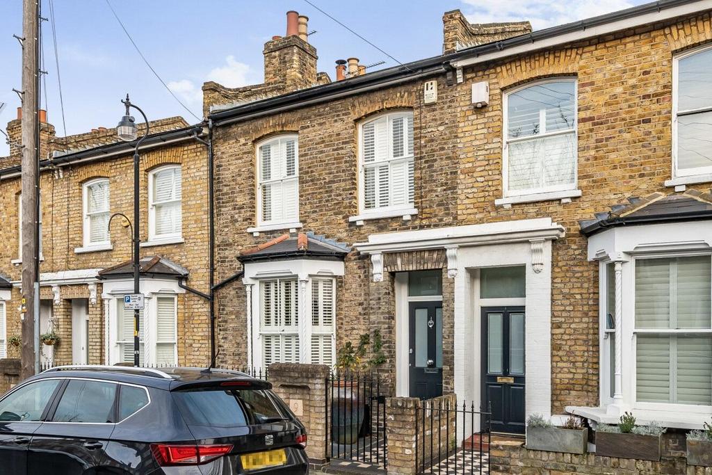 Relf Road, Peckham Rye, London, SE15 4 bed terraced house - £1,250,000