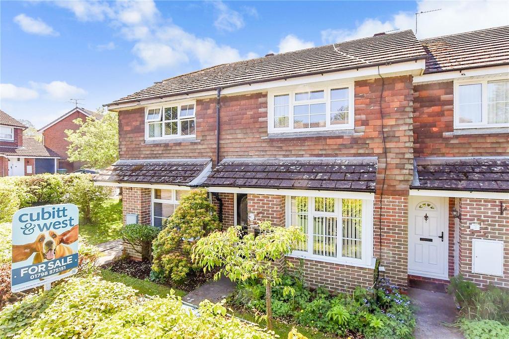 Chestnut Walk, Pulborough, West Sussex 2 bed end of terrace house - £ ...