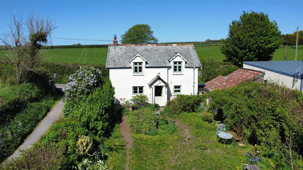 Kentisbury, Barnstaple, Devon, EX31 2 bed detached house - £350,000