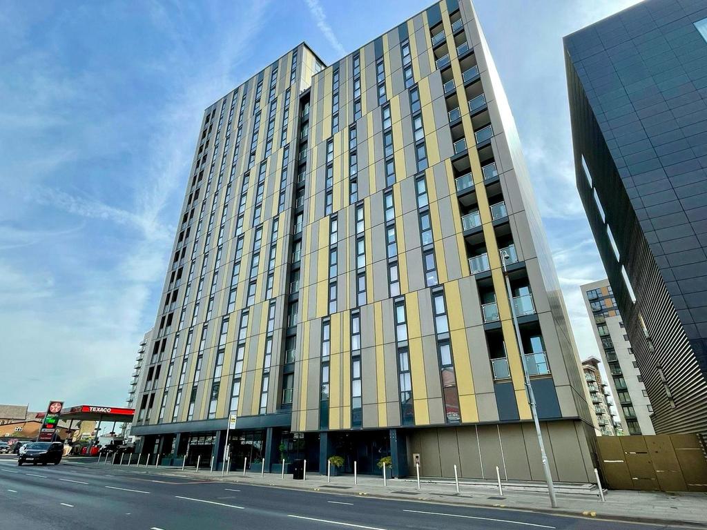 Hallmark Tower, 6 Cheetham Hill Road M4 1 bed apartment - £1,100 pcm (£ ...