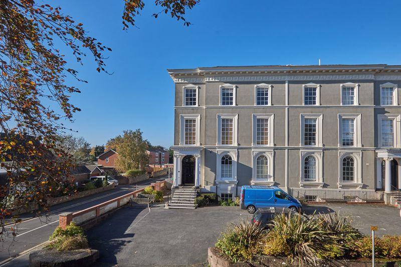 Victoria Park Road, St Leonards, Exeter 3 bed apartment for sale - £405,000