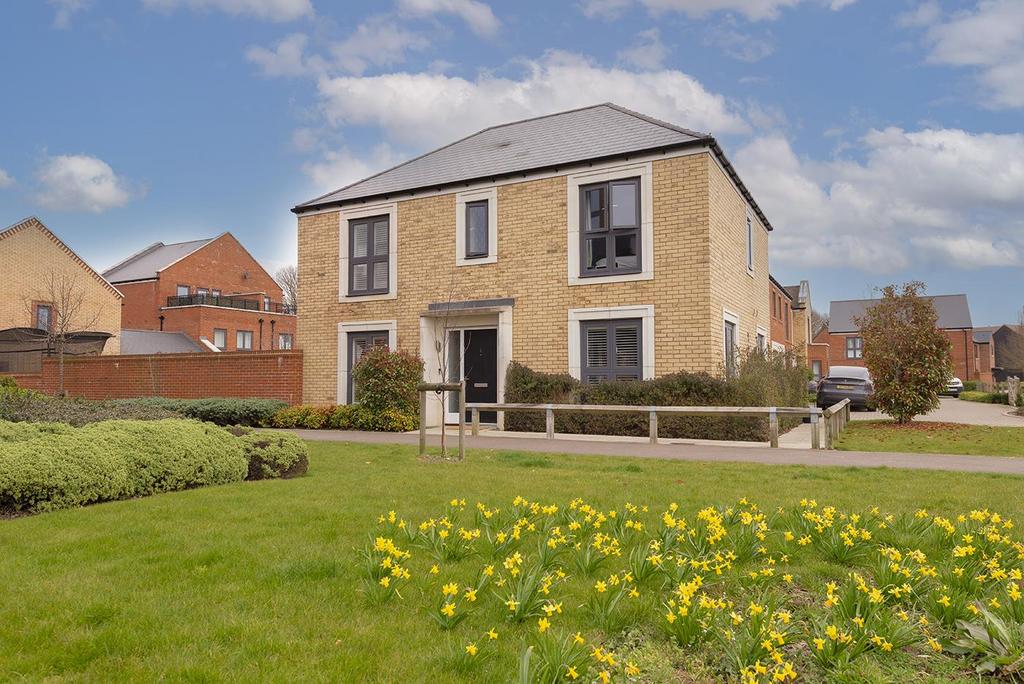 Baddlesmere Drive, Kings Hill, ME19 4SG 4 bed detached house for sale ...